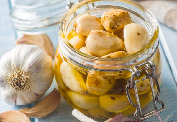 How to Preserve Garlic | 6 Easy Ways to Keep Garlic Fresh Longer